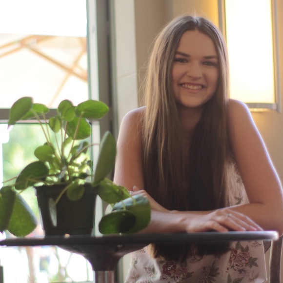 Allyson's Closet (@ally_w237) | Poshmark